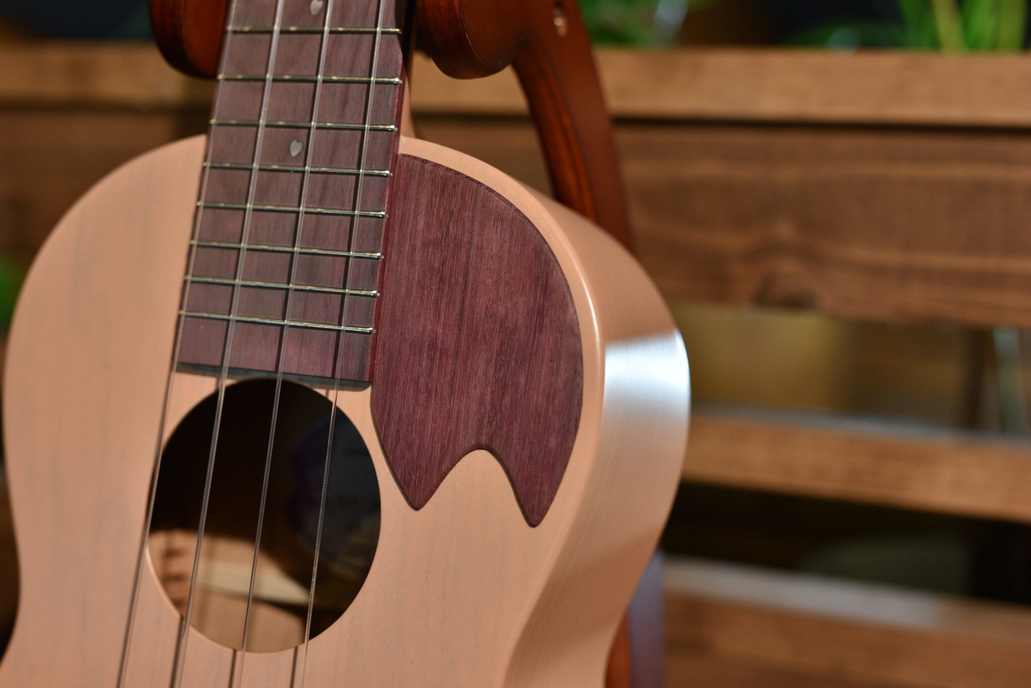 SUC-YOZAKURA | Deviser ｜株式会社ディバイザー｜長野県松本市のギターメーカー