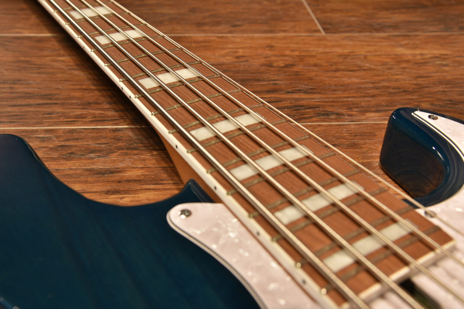 【New Models】Bacchus Global Series 33インチ×5弦アクティブベース新登場！！ | Deviser ｜株式会社ディバイザー｜長野県松本市のギターメーカー