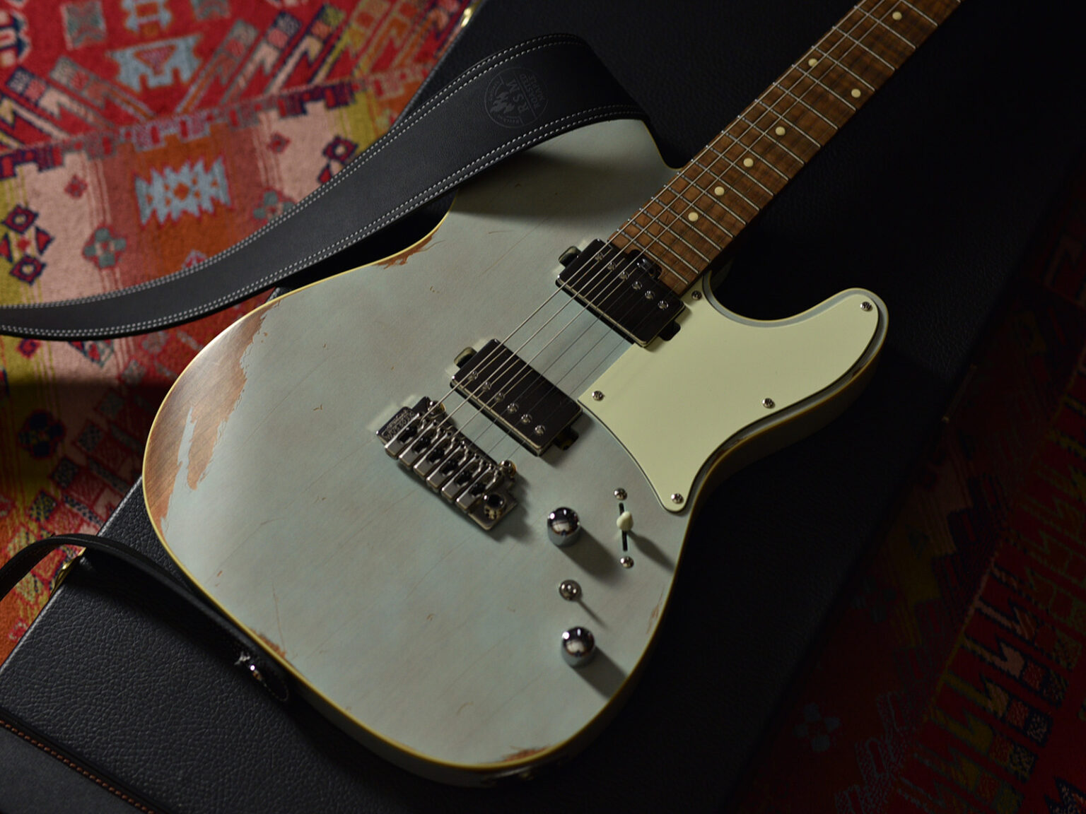 Bacchus Global シリーズにAGEDモデルが仲間入り！ | Deviser ｜株式会社ディバイザー｜長野県松本市のギターメーカー