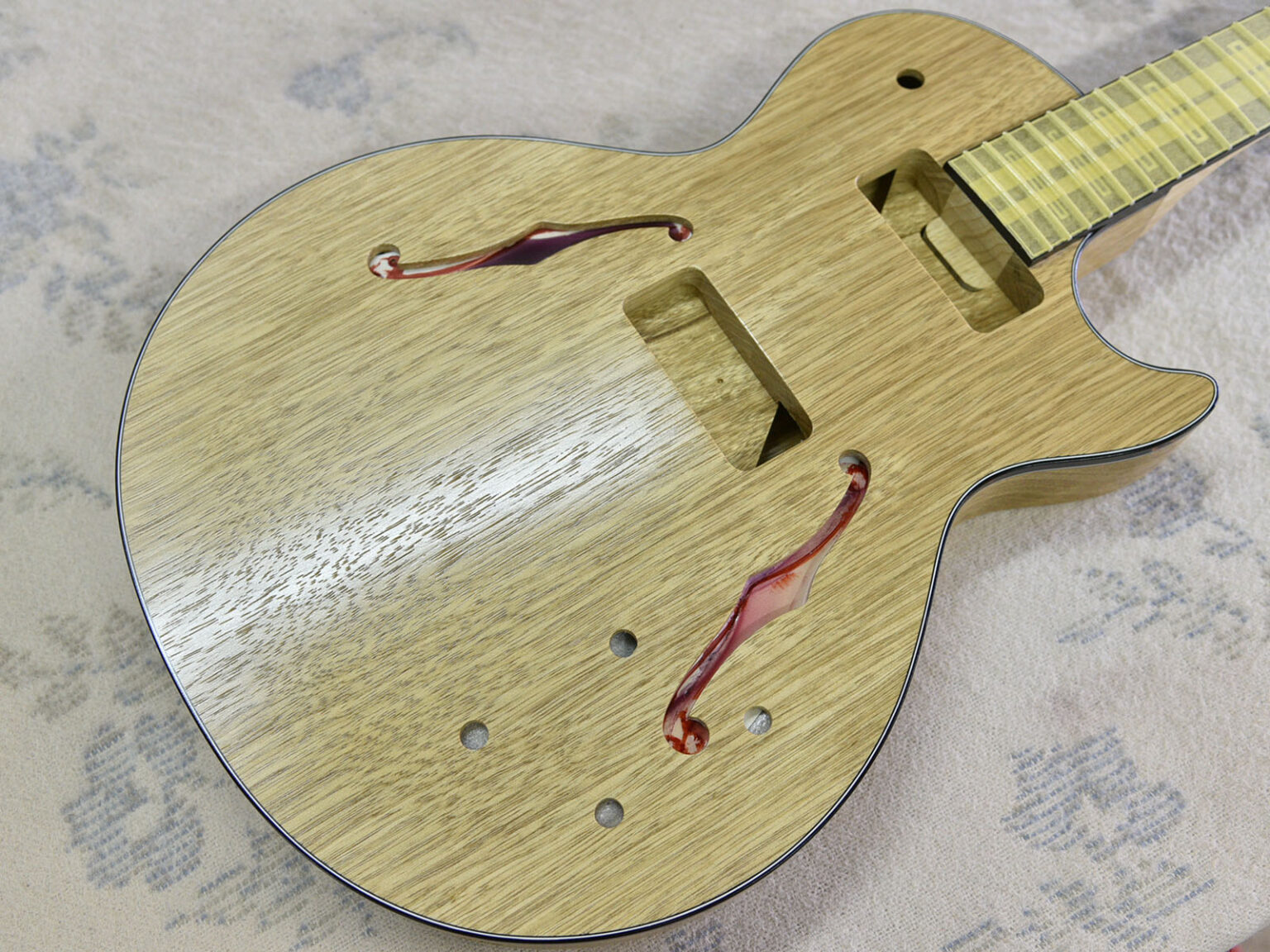 Seventy Sevenにて待望のコリーナモデルが製作中！【ディバイザー大商談会2024】 | Deviser ｜株式会社ディバイザー｜長野県松本市のギターメーカー